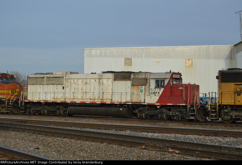 CEFX 6018 at santa fe jct